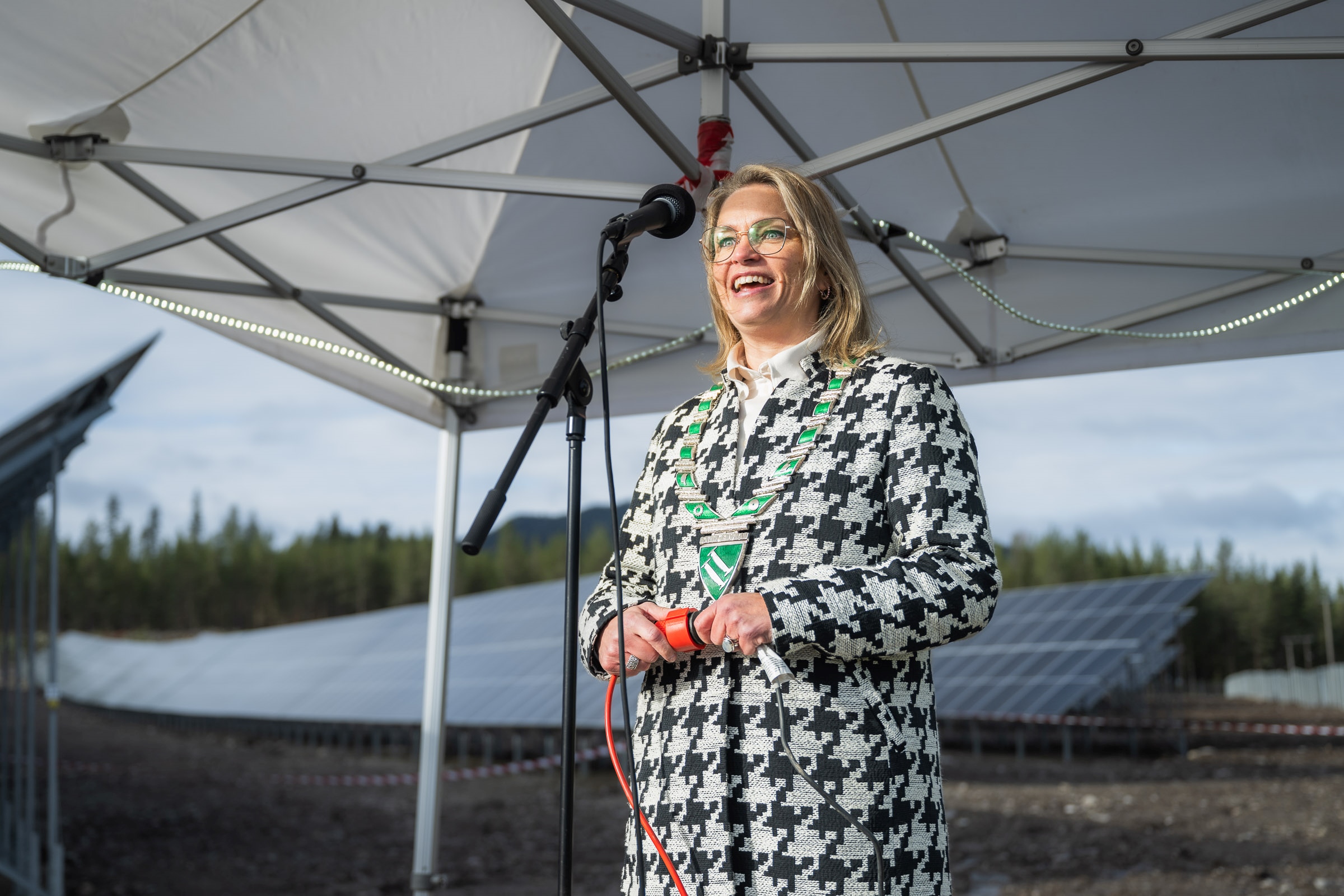 Offisiell åpning av Furuseth solkraftverk i Stor-Elvdal - Byggfakta Nyheter