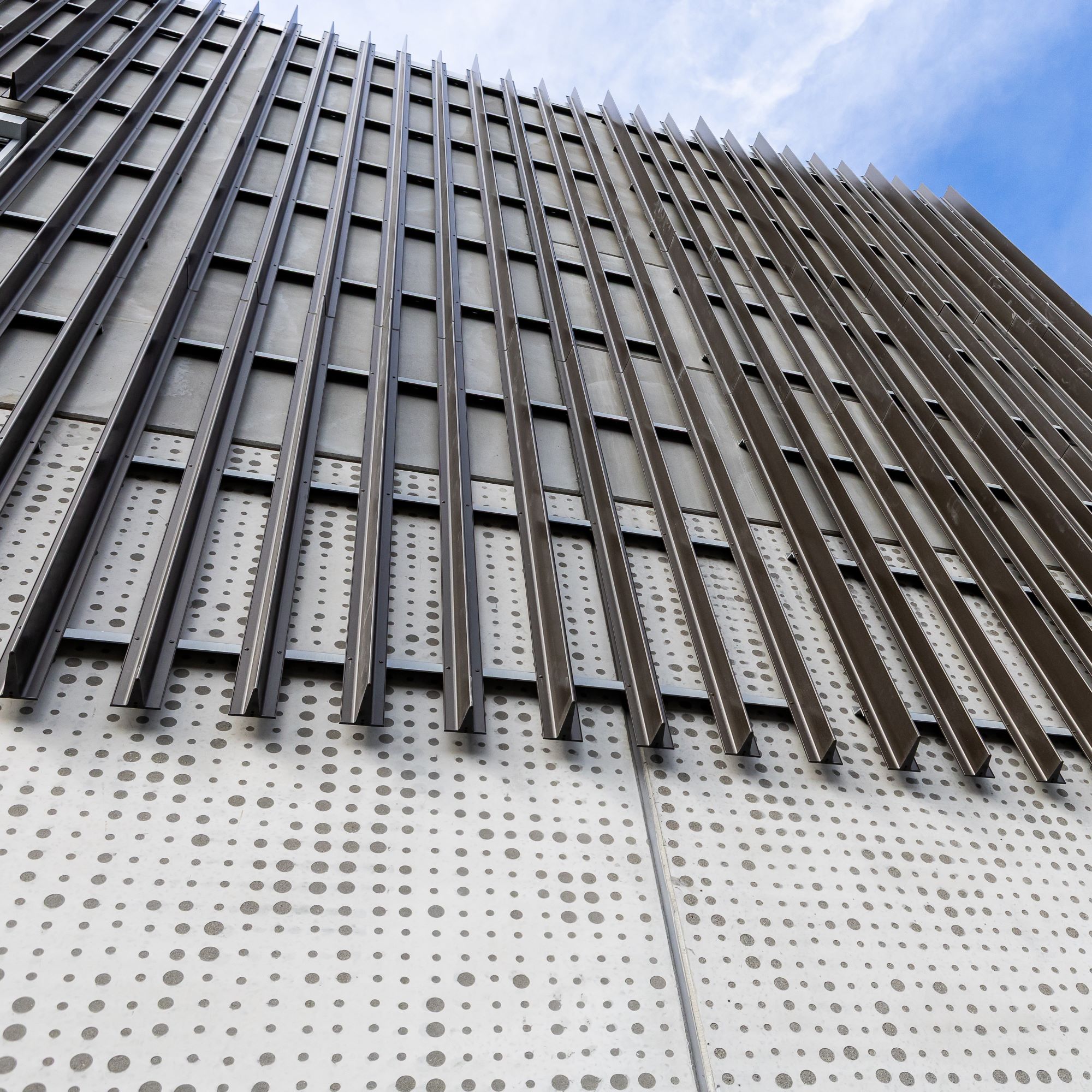 Jeg er glad for å se at Stovner bad er i rute - Byggfakta Nyheter