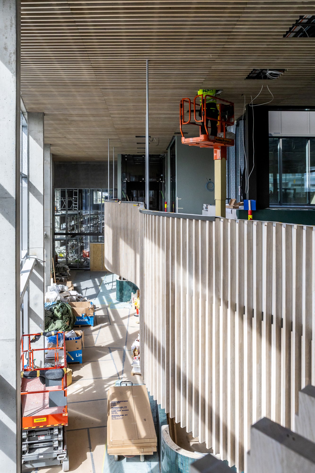 Jeg er glad for å se at Stovner bad er i rute - Byggfakta Nyheter