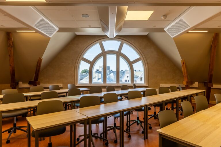 Hartvig Nissen - et moderne skoleanlegg med historisk sjel - Byggfakta ...