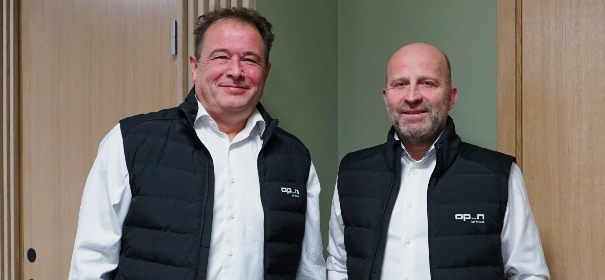 Anleggsarbeidet på Jan Mayen har startet - første båt har gått ...