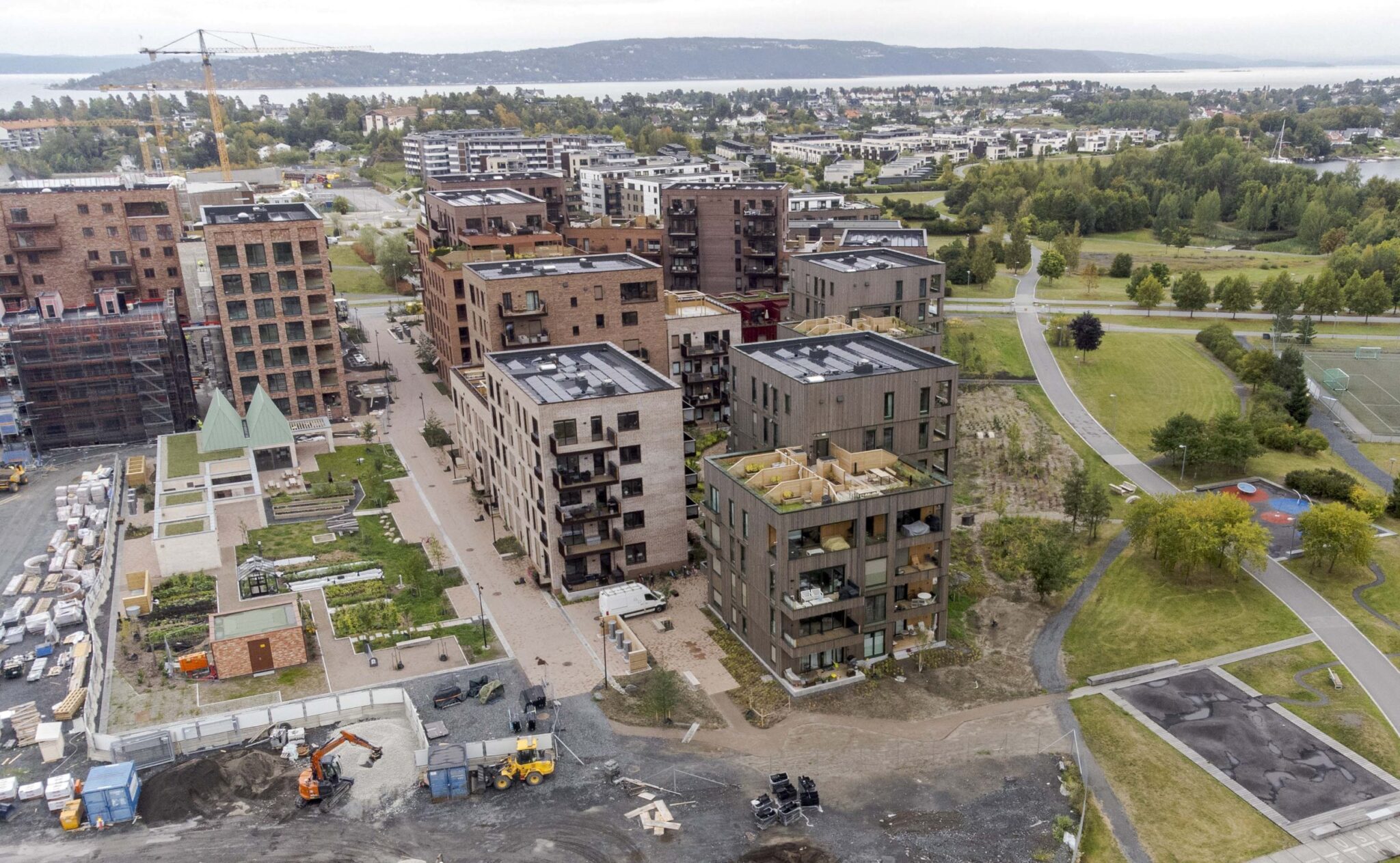 Gjennom fusjon blir H-fasader Norges største aktør innen glass og ...